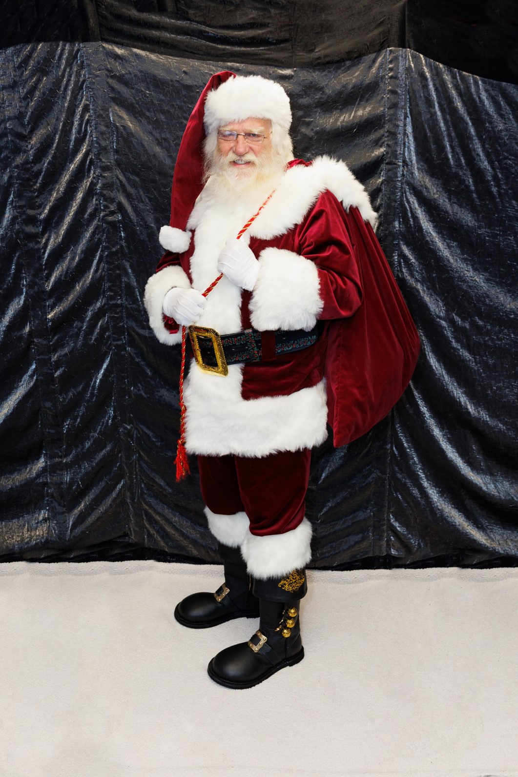Rent a Santa St. Louis. Santa for Hire. Santa Claus MO, IL